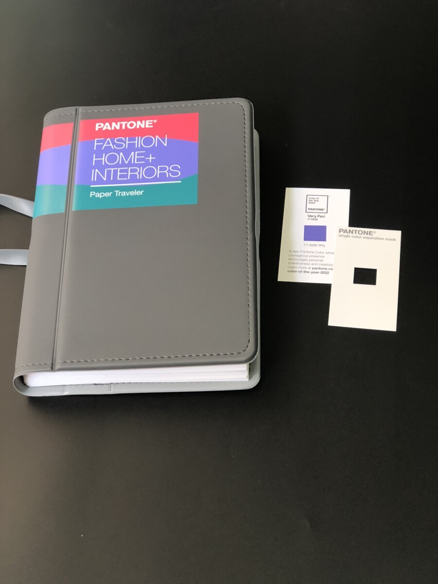 Bảng màu Pantone TPG FHI Paper Traveler FHIP610A - 2625 màu